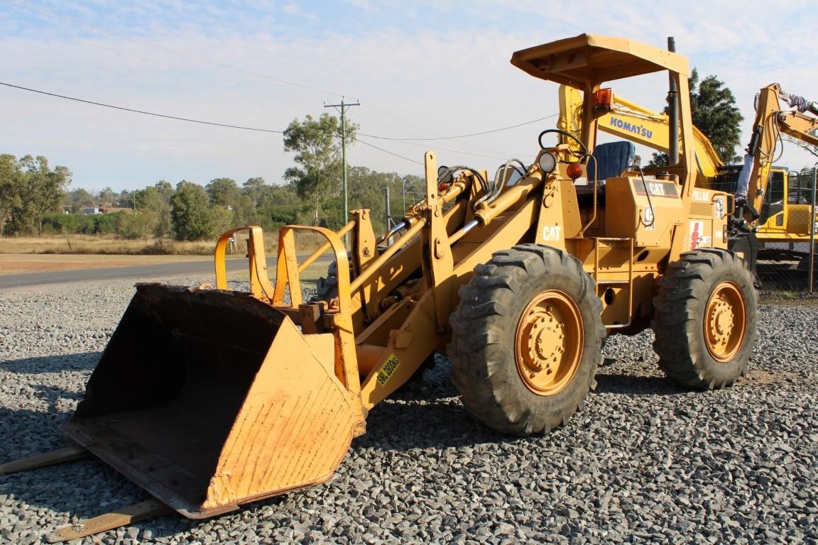 1982 CATERPILLAR 910 for sale