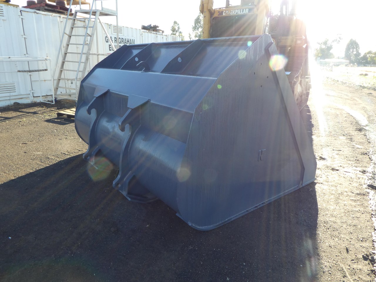 NORM ENGINEERING BUCKET TO SUIT JOHN DEERE LOADER for sale