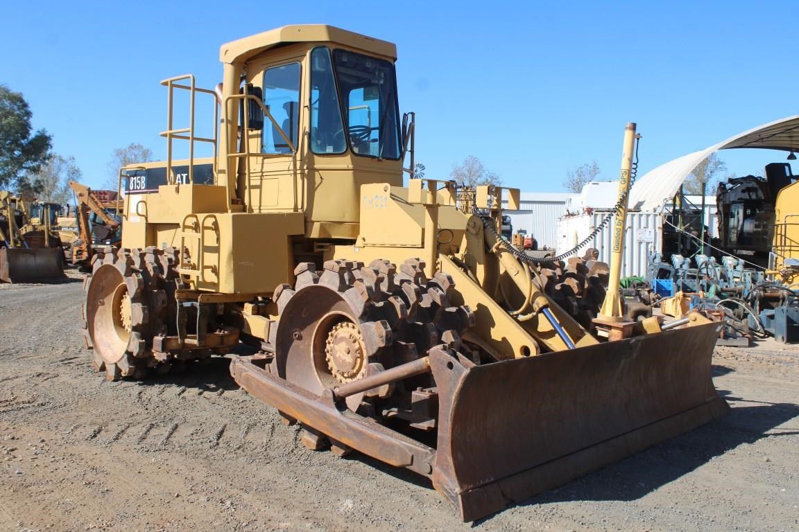 1981 CATERPILLAR 815B for sale