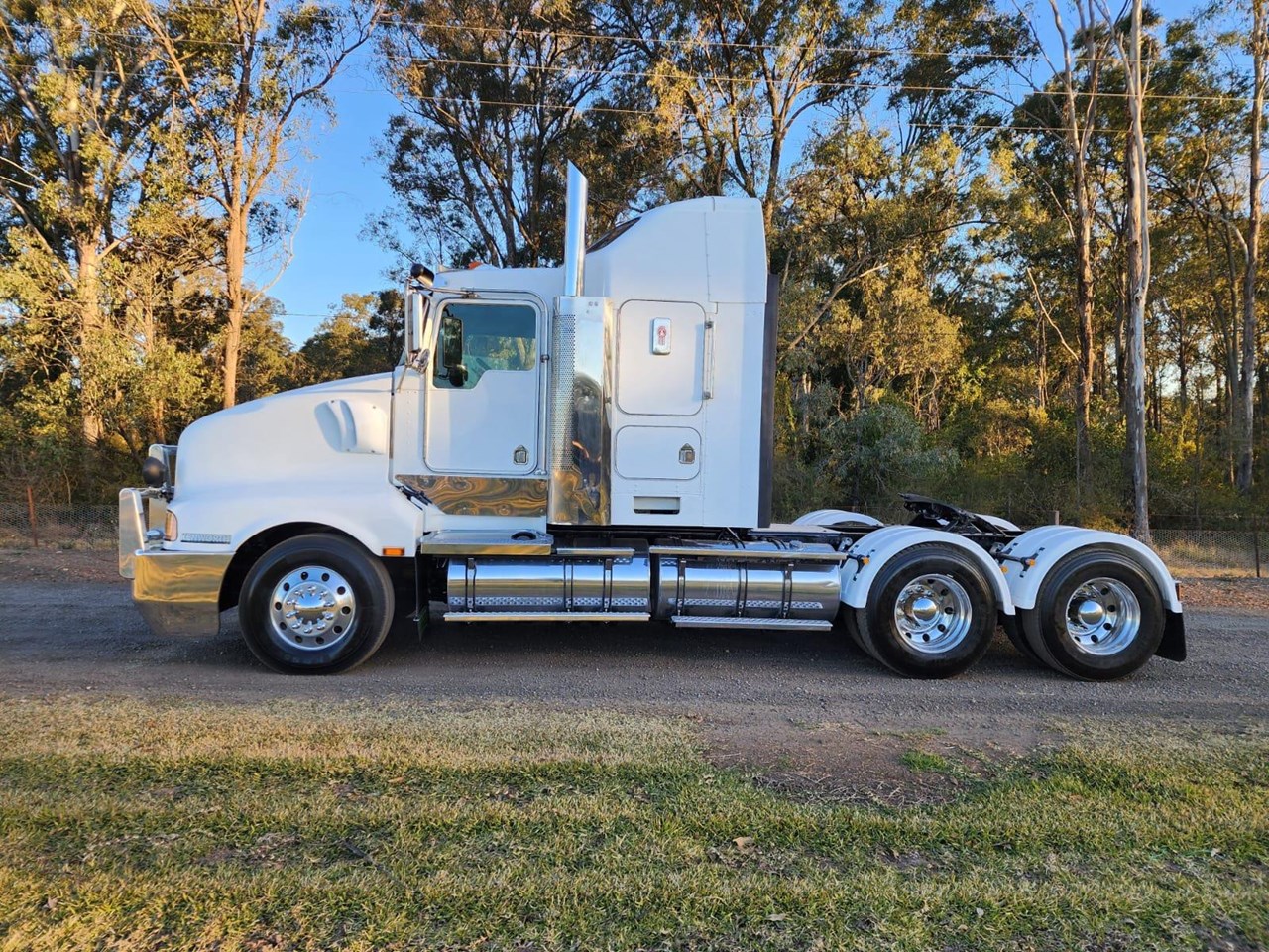 2007 KENWORTH T604 CAT C15 for sale