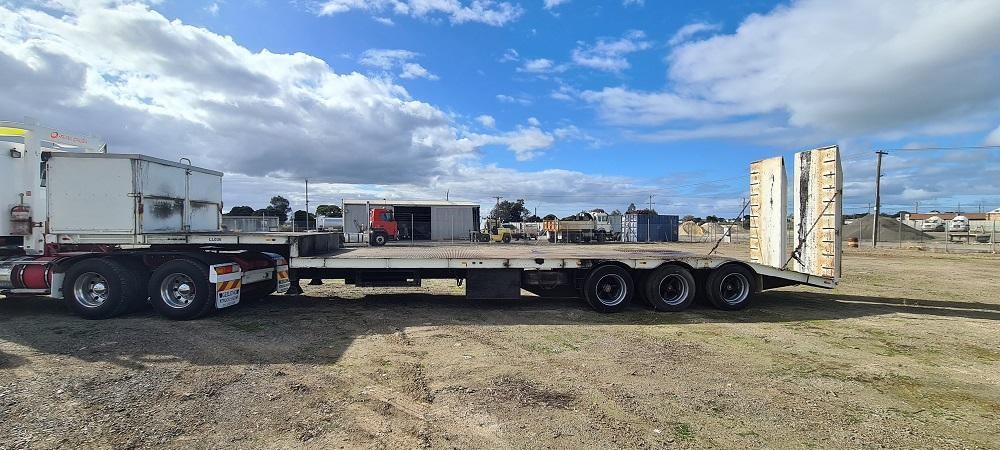 2000 AIR RIDE TRI AXLE DROP DECK - FLOAT for sale