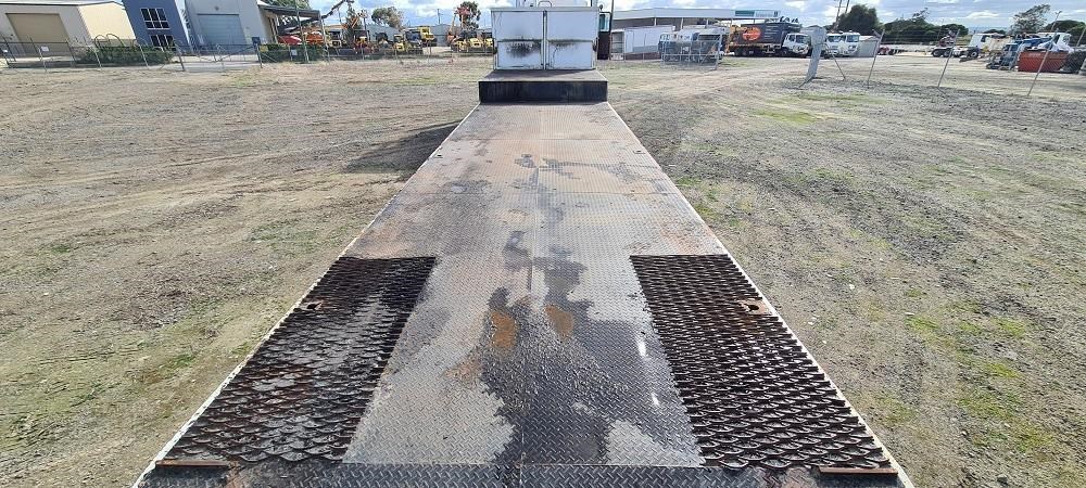 2000 AIR RIDE TRI AXLE DROP DECK - FLOAT for sale