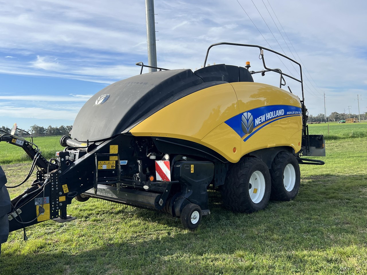 2018 NEW HOLLAND BB1290 PLUS STANDARD PACKER FEEDER for sale (refcode ...