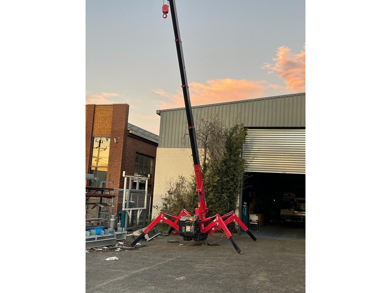 2010 UNIC URW 295 for sale