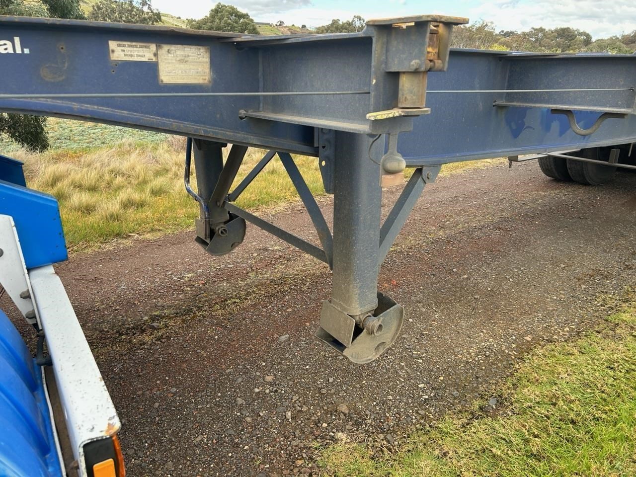 2002 KRUEGER 40 FOOT SKEL TRAILER for sale