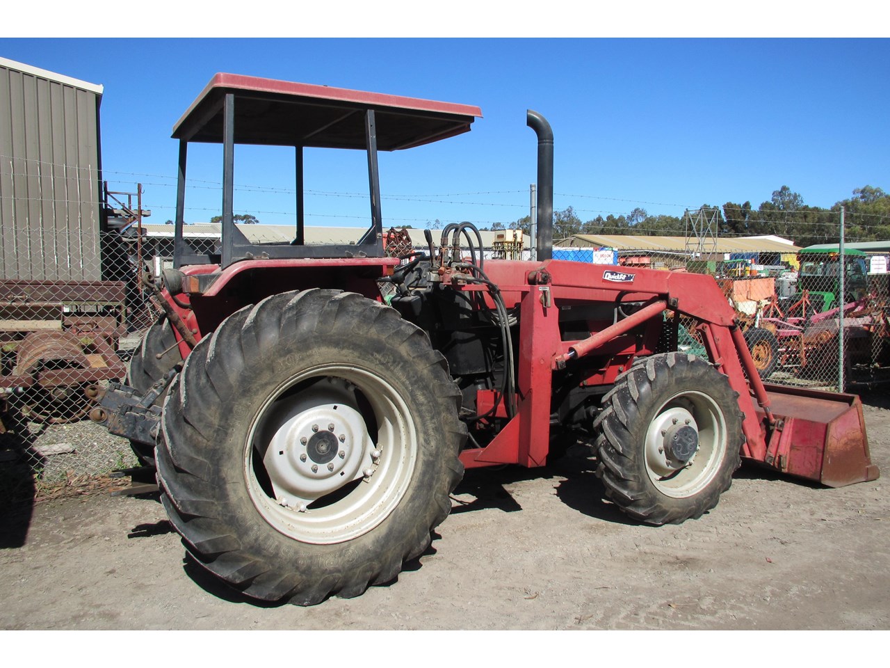 CASE 3230 TRACTOR FRONT END LOADER FORKS & BUCKET for sale (refcode ...
