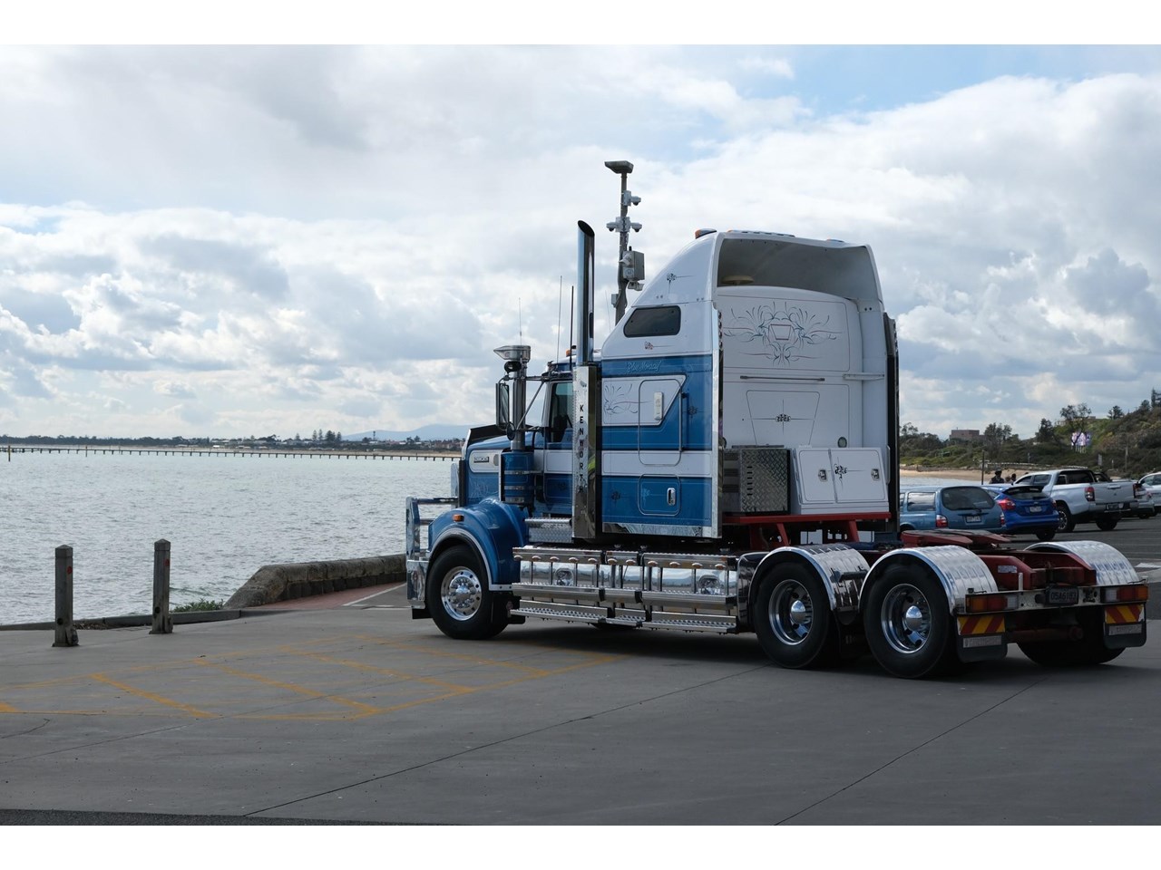 2017 KENWORTH T909 T909 for sale