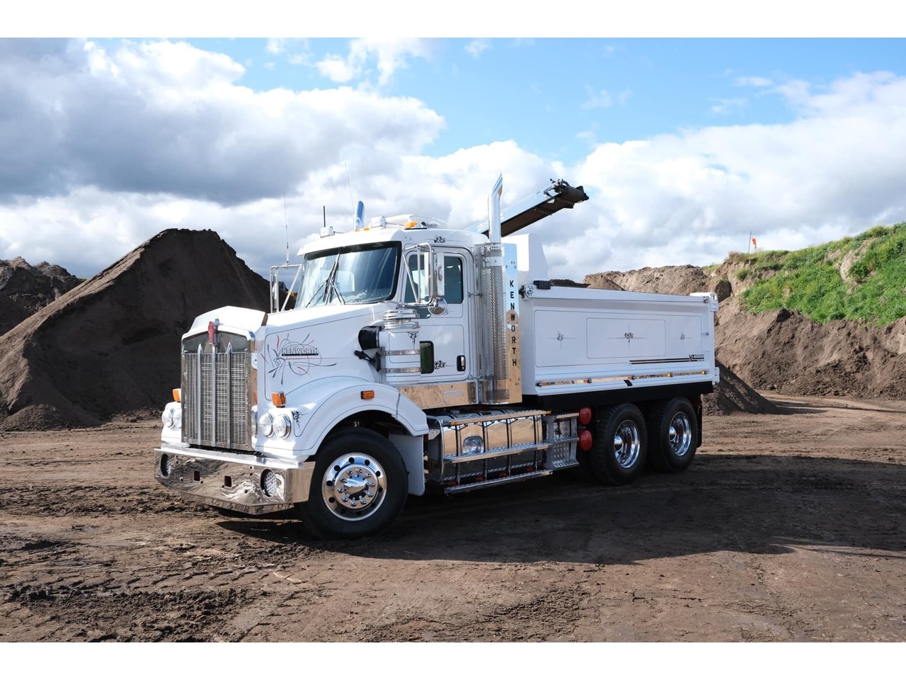 2011 KENWORTH T409 SAR 409 SAR for sale