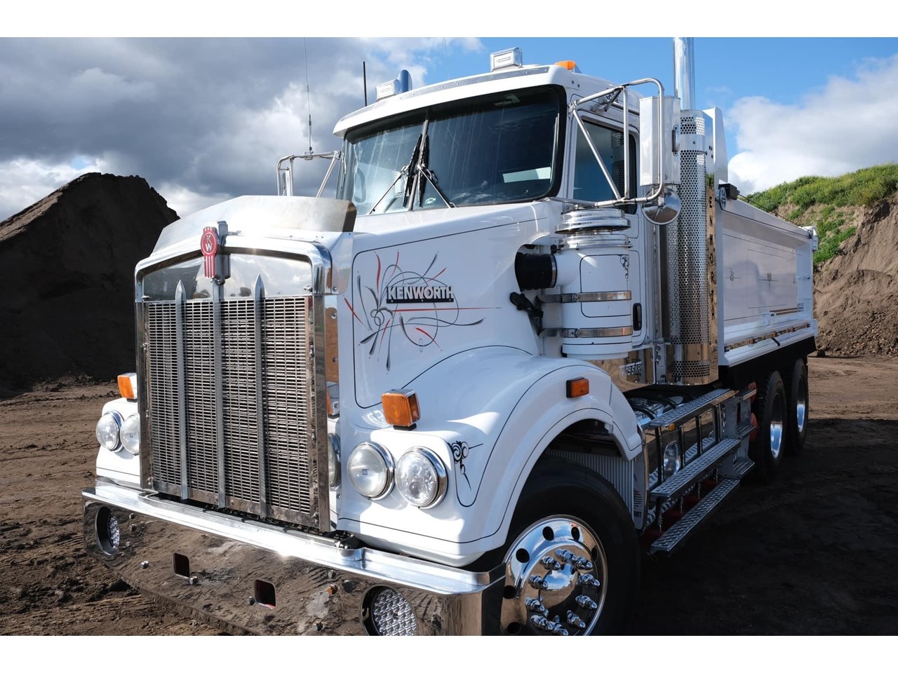 2011 KENWORTH T409 SAR 409 SAR for sale