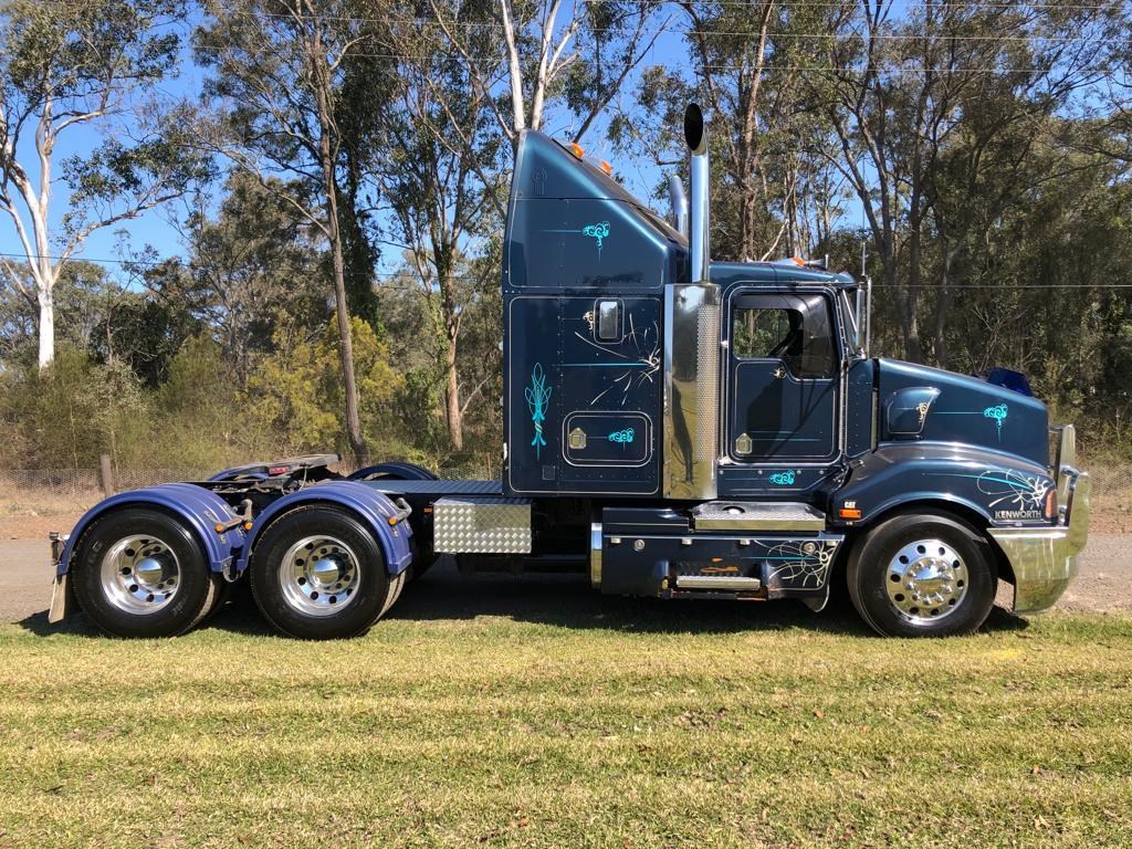 2004 KENWORTH T401 for sale