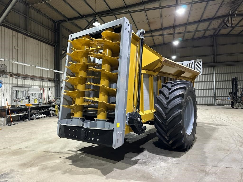 2025 TUBELINE NITRO 750 MANURE SPREADER for sale (refcode TA1180458)