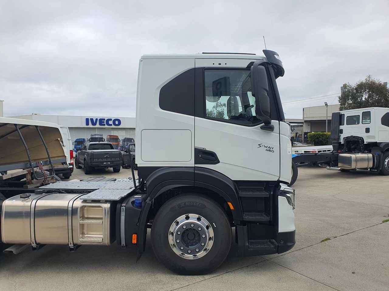 2023 IVECO SWAY AT 460 6X4 for sale