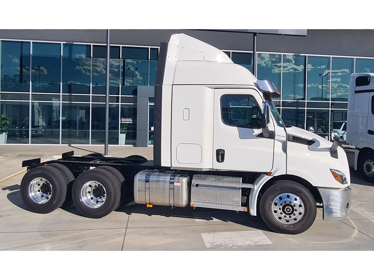 2023 FREIGHTLINER CASCADIA for sale