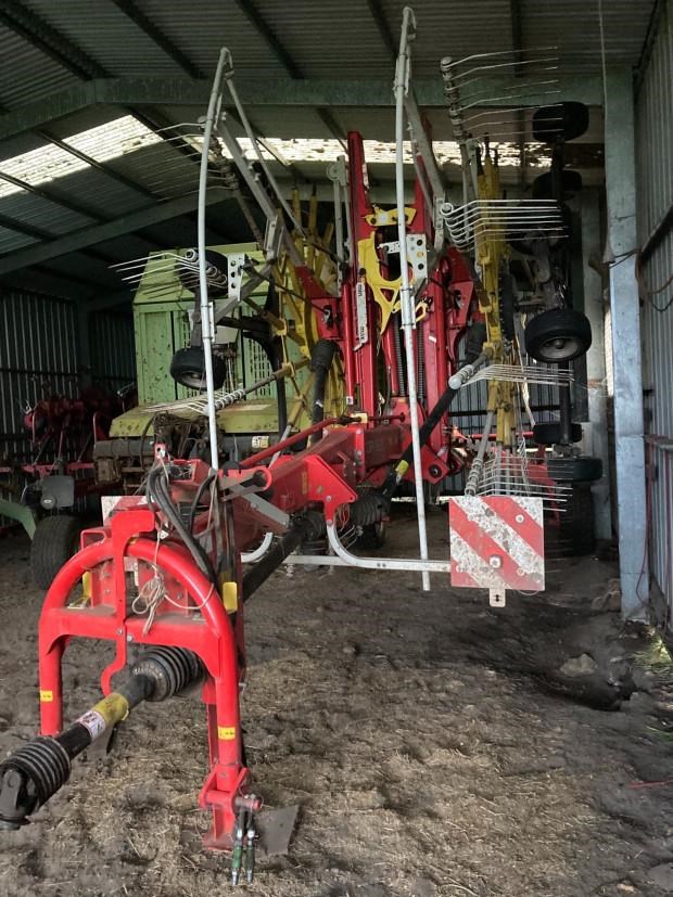 2022 POTTINGER TOP 962C TOP 962C TWIN ROTOR RAKE for sale
