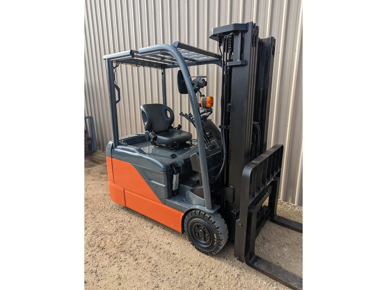 2017 TOYOTA 2T ELECTRIC FORKLIFT - 8FBE20 for sale