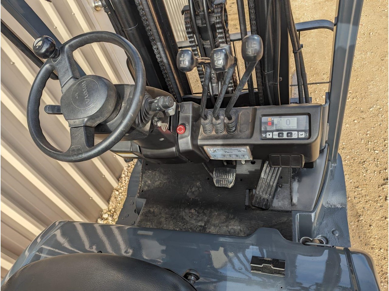 2017 TOYOTA 2T ELECTRIC FORKLIFT - 8FBE20 for sale