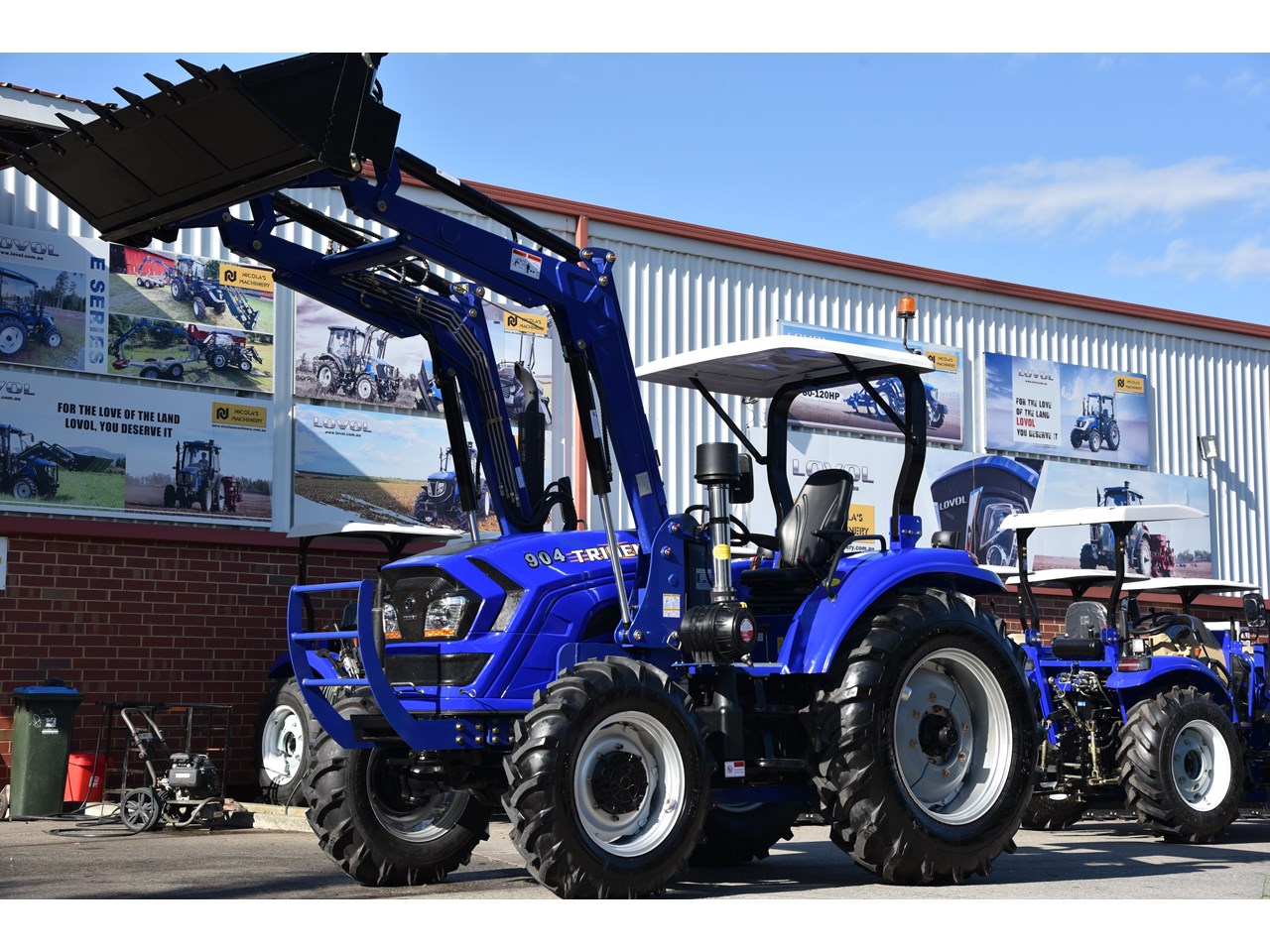TRIDENT 90HP 4WD TRACTOR COMBO DEAL (1200KG FRONT LOADER LIFT CAPACITY ...