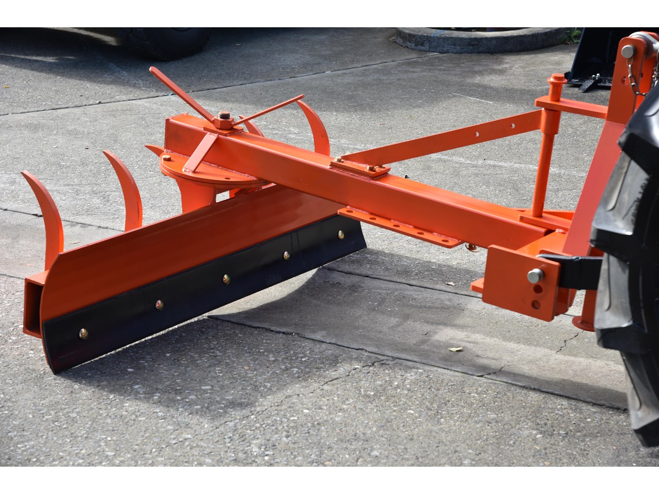 TRIDENT 90HP 4WD TRACTOR COMBO DEAL (1200KG FRONT LOADER LIFT CAPACITY ...