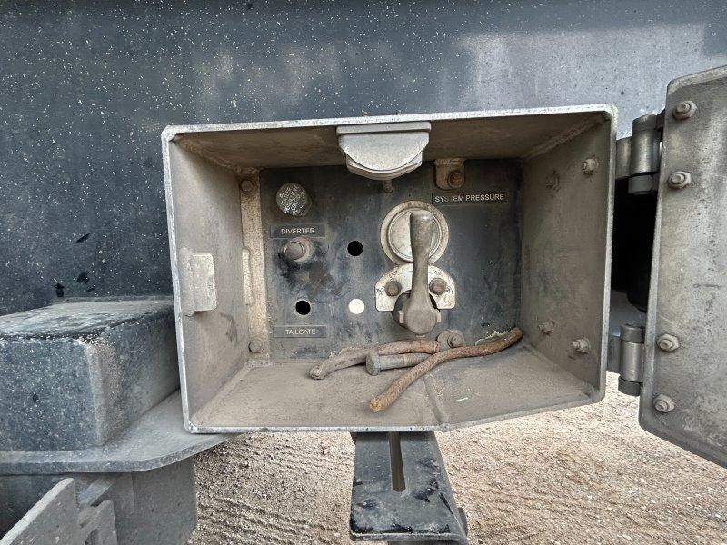 2015 LUSTY EMS TRI AXLE ALUMINIUM STAG TIPPER SET for sale