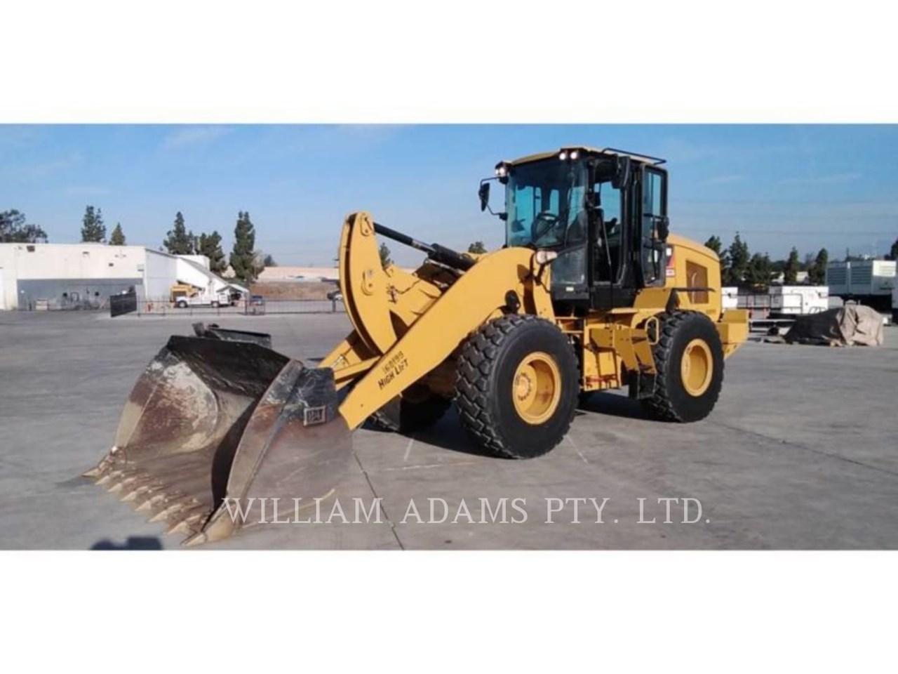 2016 CAT 930M for sale