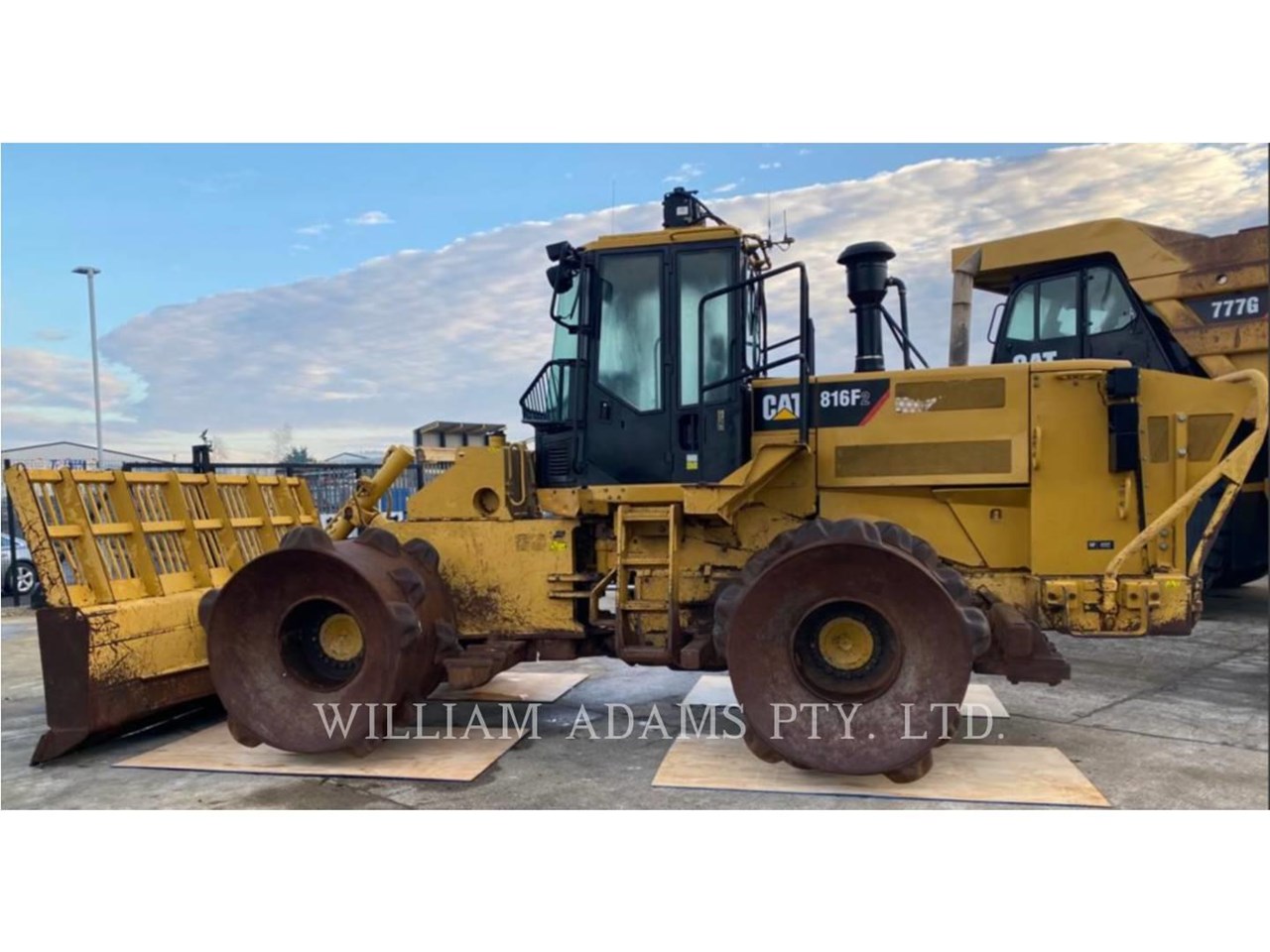 2013 CATERPILLAR 816F for sale