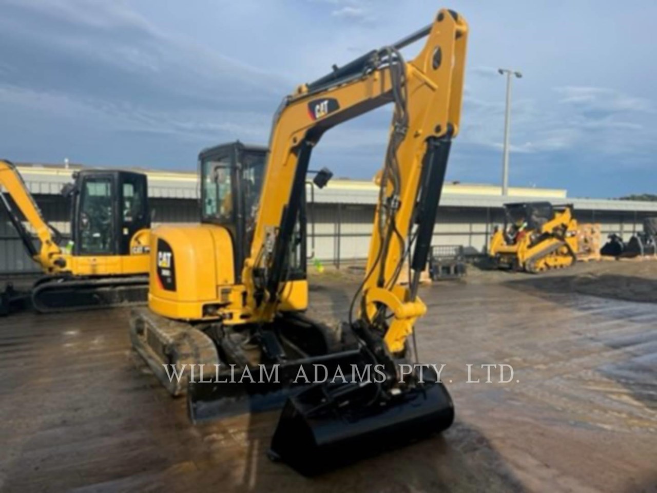 2016 CATERPILLAR 305 E2 CR (CAB) for sale (refcode TA1196423)