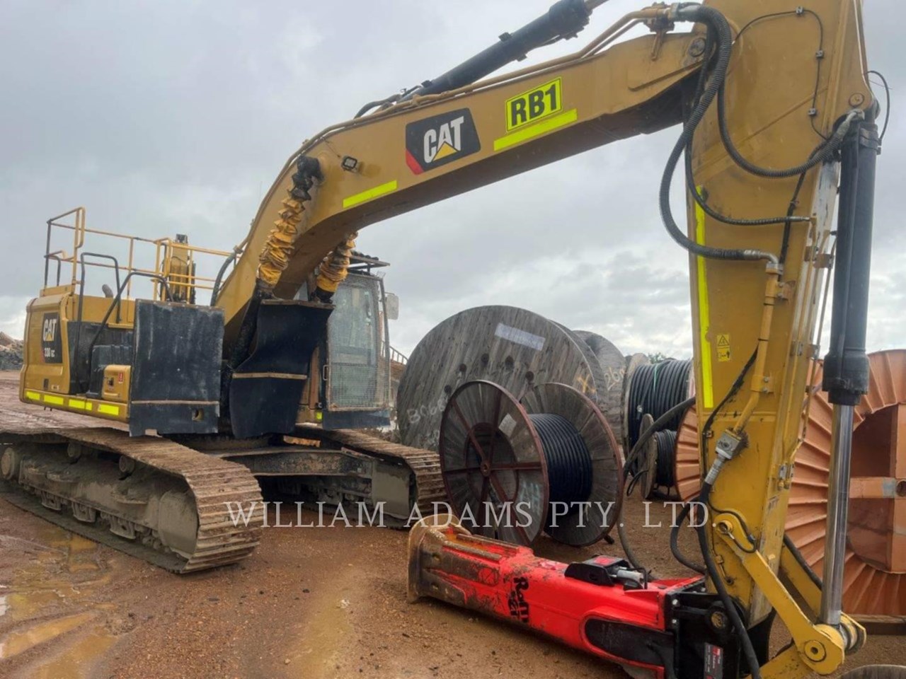 2019 CATERPILLAR 330GC for sale