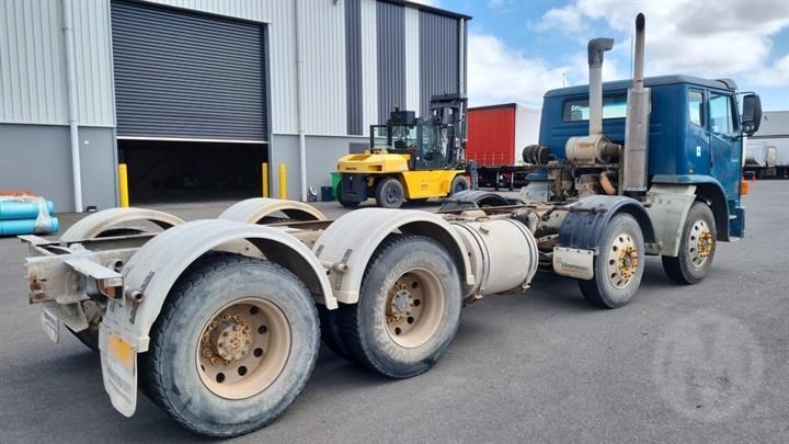 2005 IVECO ACCO 2350G Twin Steer for sale