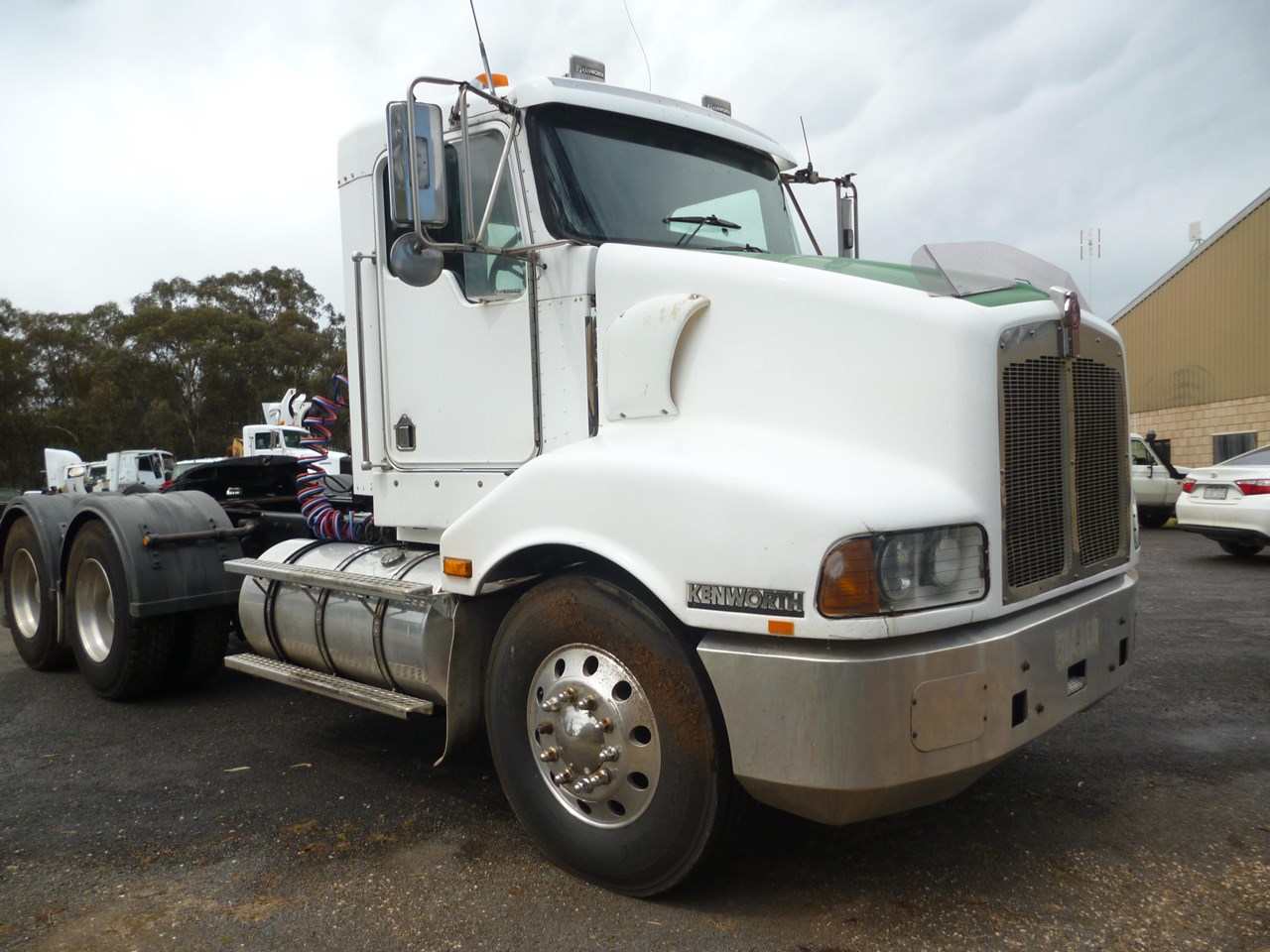 KENWORTH T401 for sale