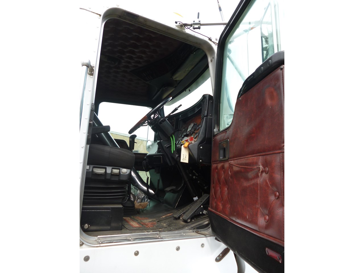 KENWORTH T401 for sale