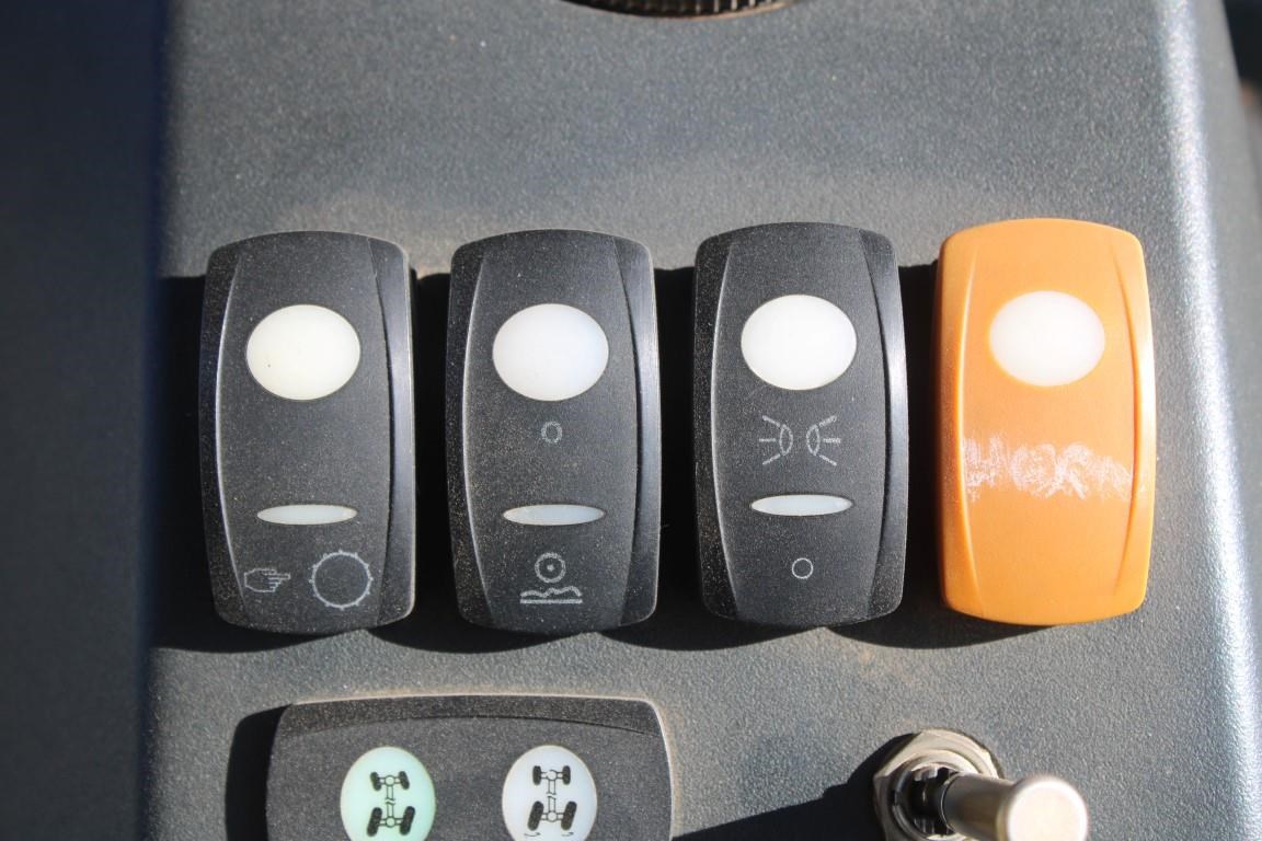 2007 CATERPILLAR 444E for sale (refcode TA1198218)