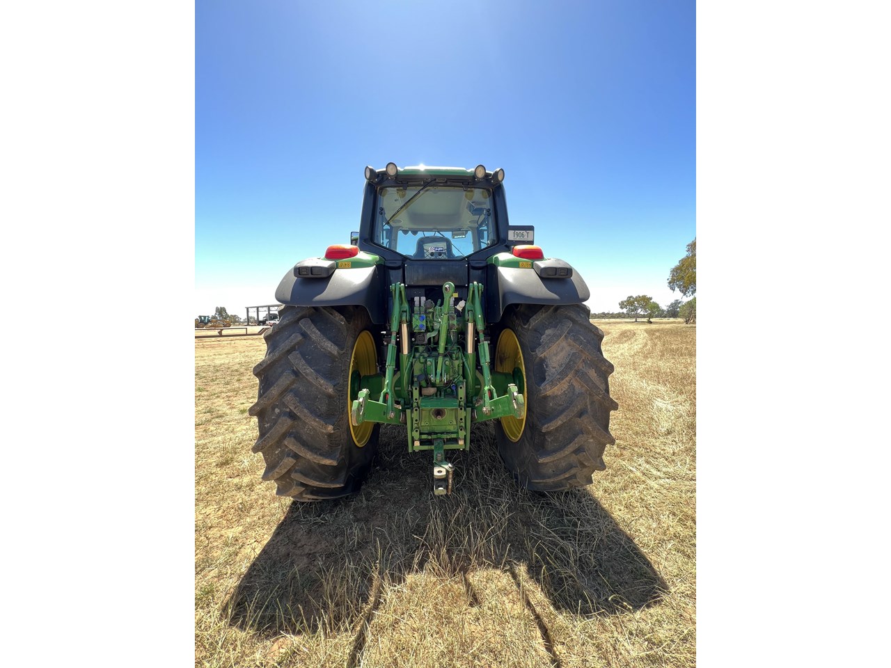 2017 JOHN DEERE 6195M for sale