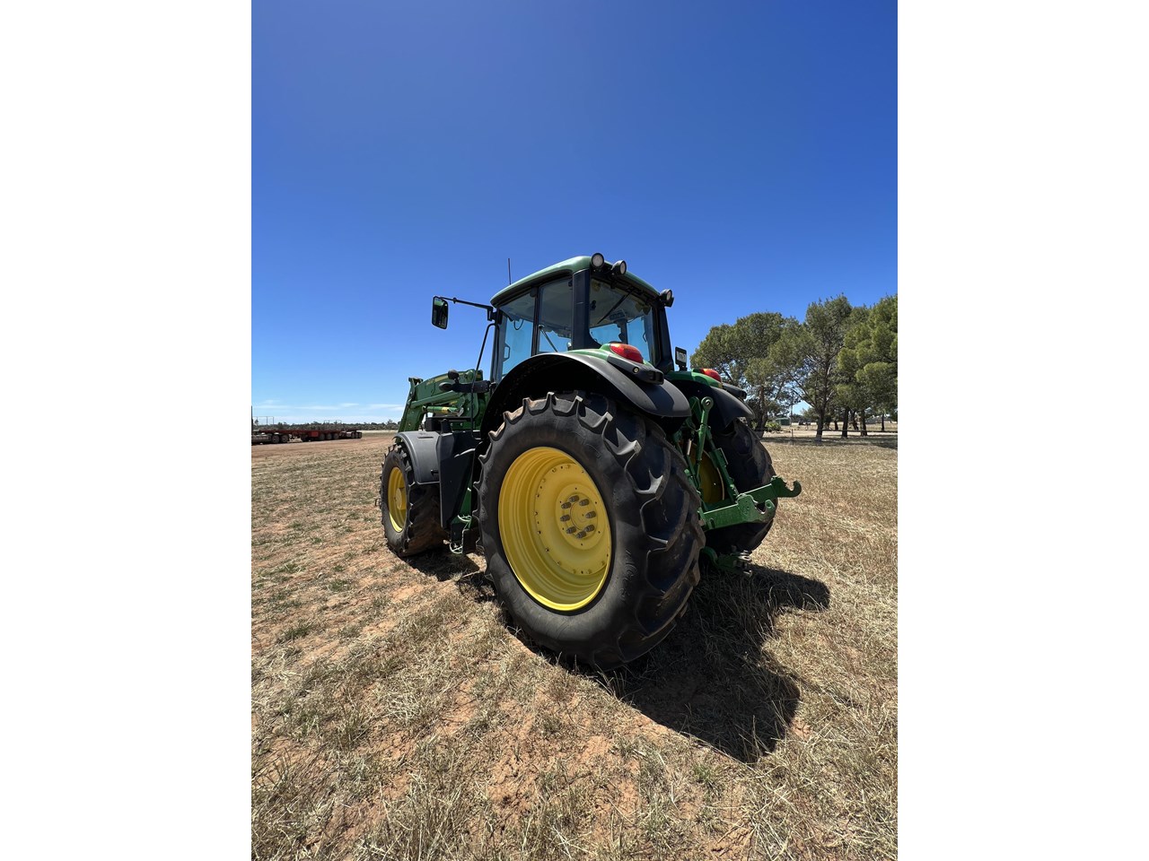 2017 JOHN DEERE 6195M for sale