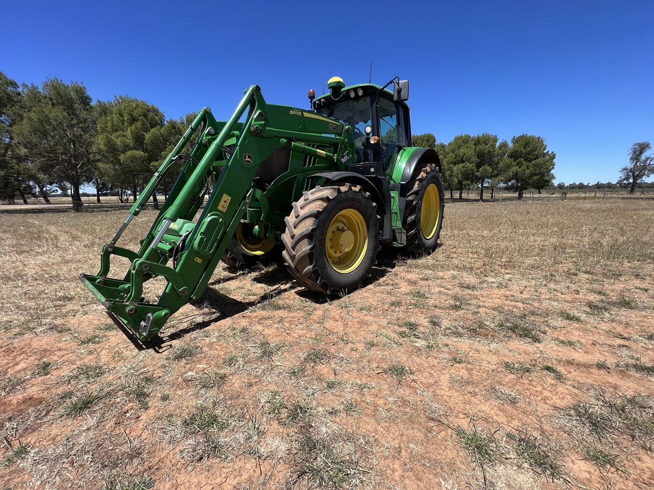 2017 JOHN DEERE 6195M for sale