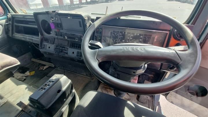 2005 IVECO ACCO 2350G Twin Steer for sale