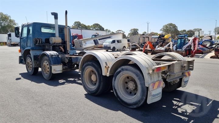 2005 IVECO ACCO 2350G Twin Steer for sale