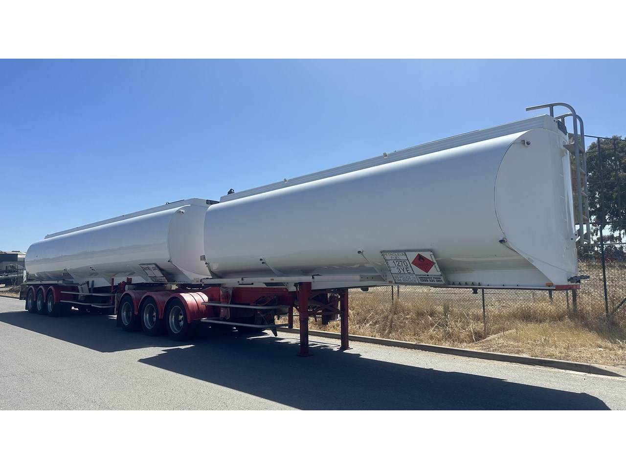 2002 MARSHALL LETHLEAN FUEL TANKER B DOUBLE COMBINATION - 25,800L A ...