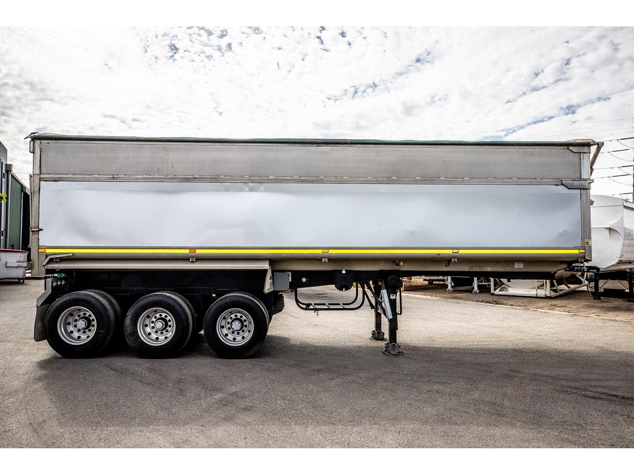 2002 BARRY STOODLEY STOODLEY ALUMINIUM REAR CHASSIS TIPPER - TRI-AXLE ...