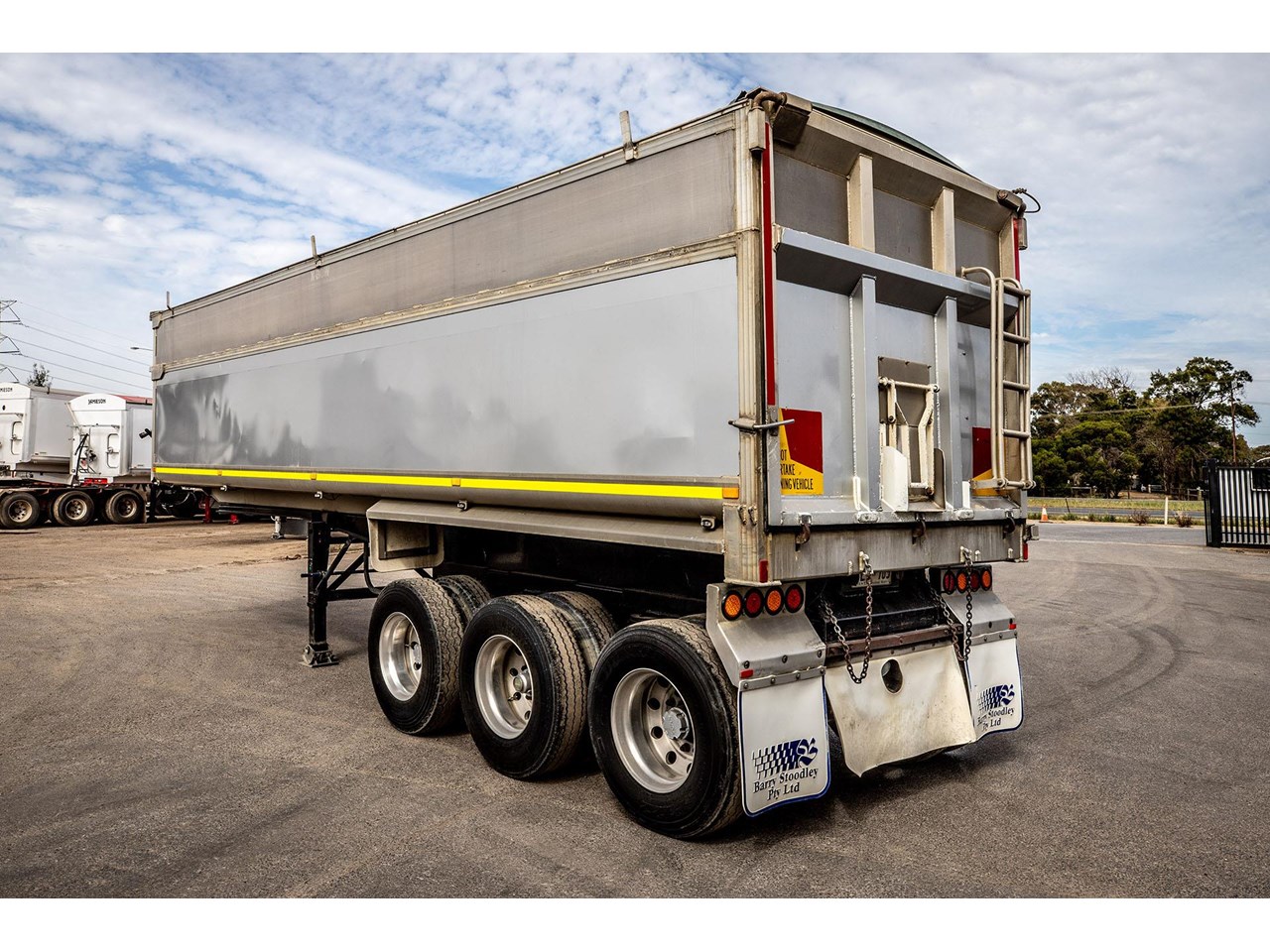 2002 BARRY STOODLEY STOODLEY ALUMINIUM REAR CHASSIS TIPPER - TRI-AXLE ...