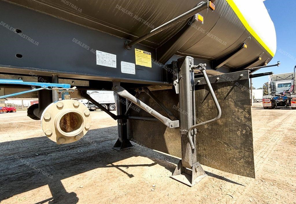 2021 STONESTAR TRI-AXLE WATER TANK TRAILER for sale