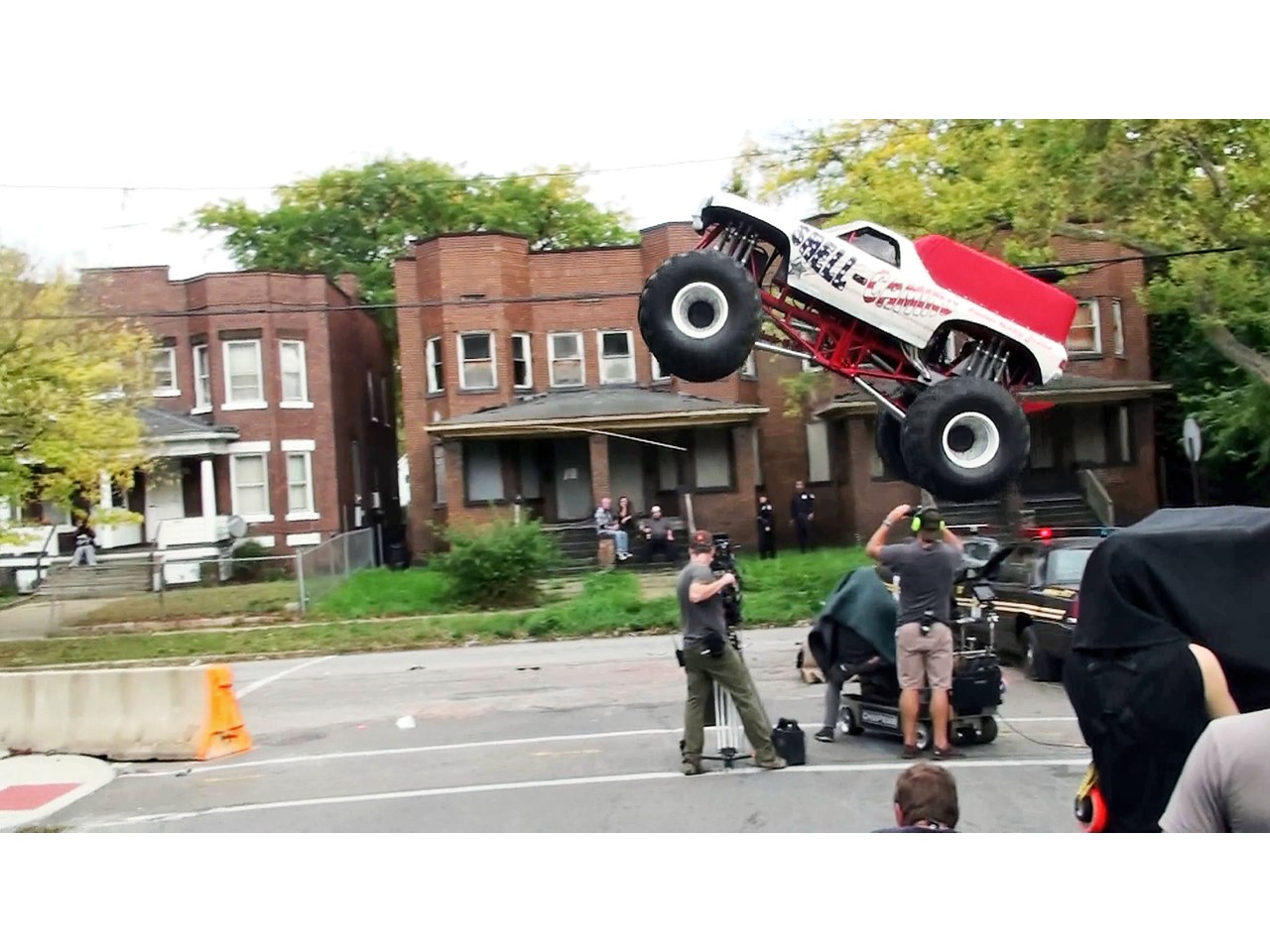 PROFESSIONAL MONSTER TRUCK CUSTOM for sale