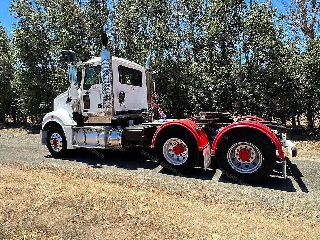 2013 MACK TRIDENT 6X4 PRIME MOVER for sale