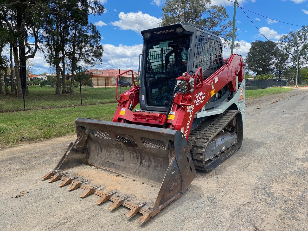 2018 TAKEUCHI TL10 V2 for sale