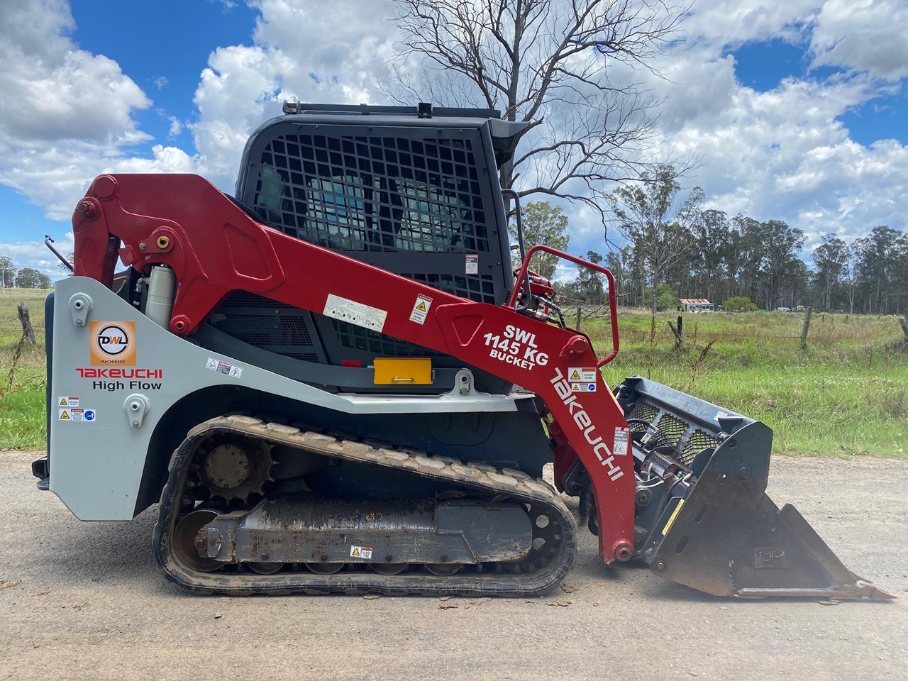 2018 TAKEUCHI TL10 V2 for sale
