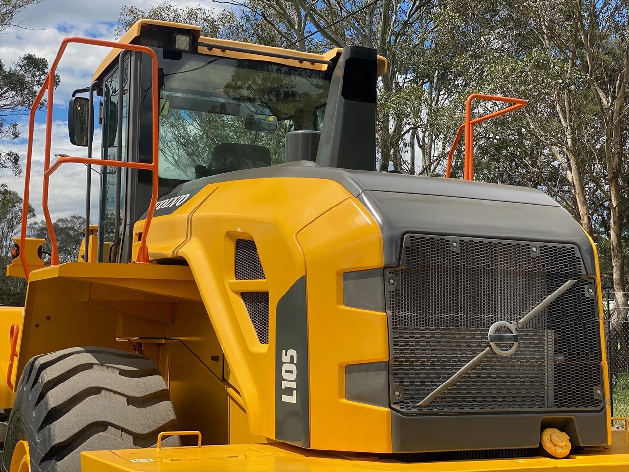 2022 VOLVO L105 for sale