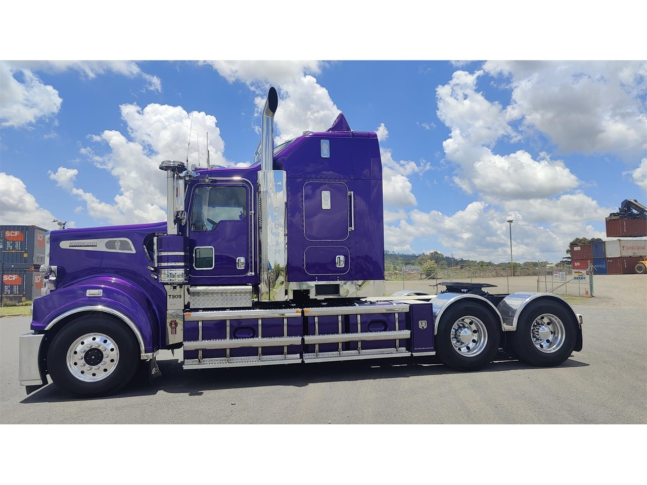 2018 KENWORTH T909 for sale