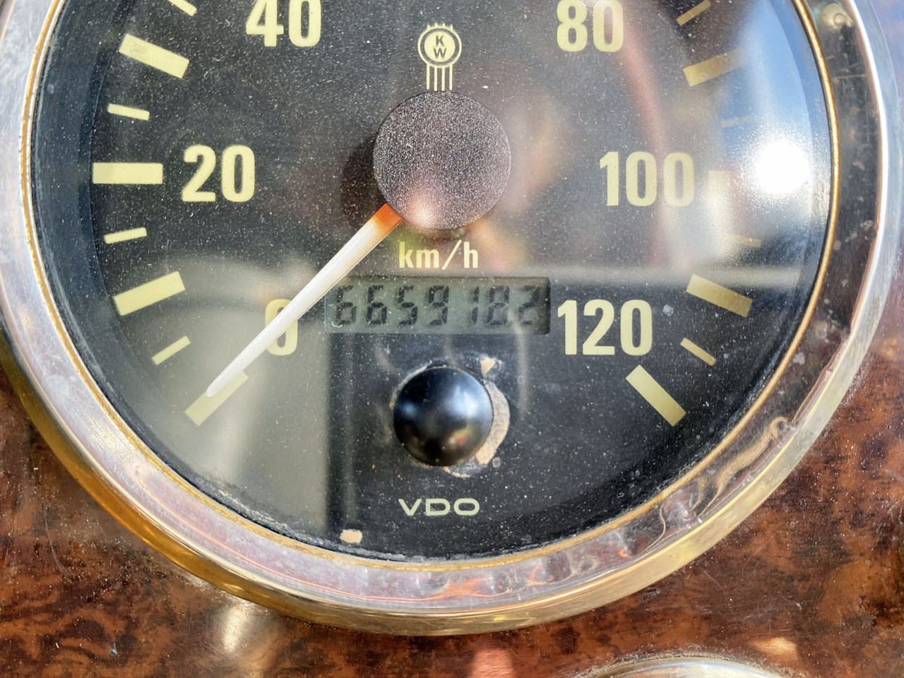 2004 KENWORTH T404 ST for sale (refcode DIY1205569)