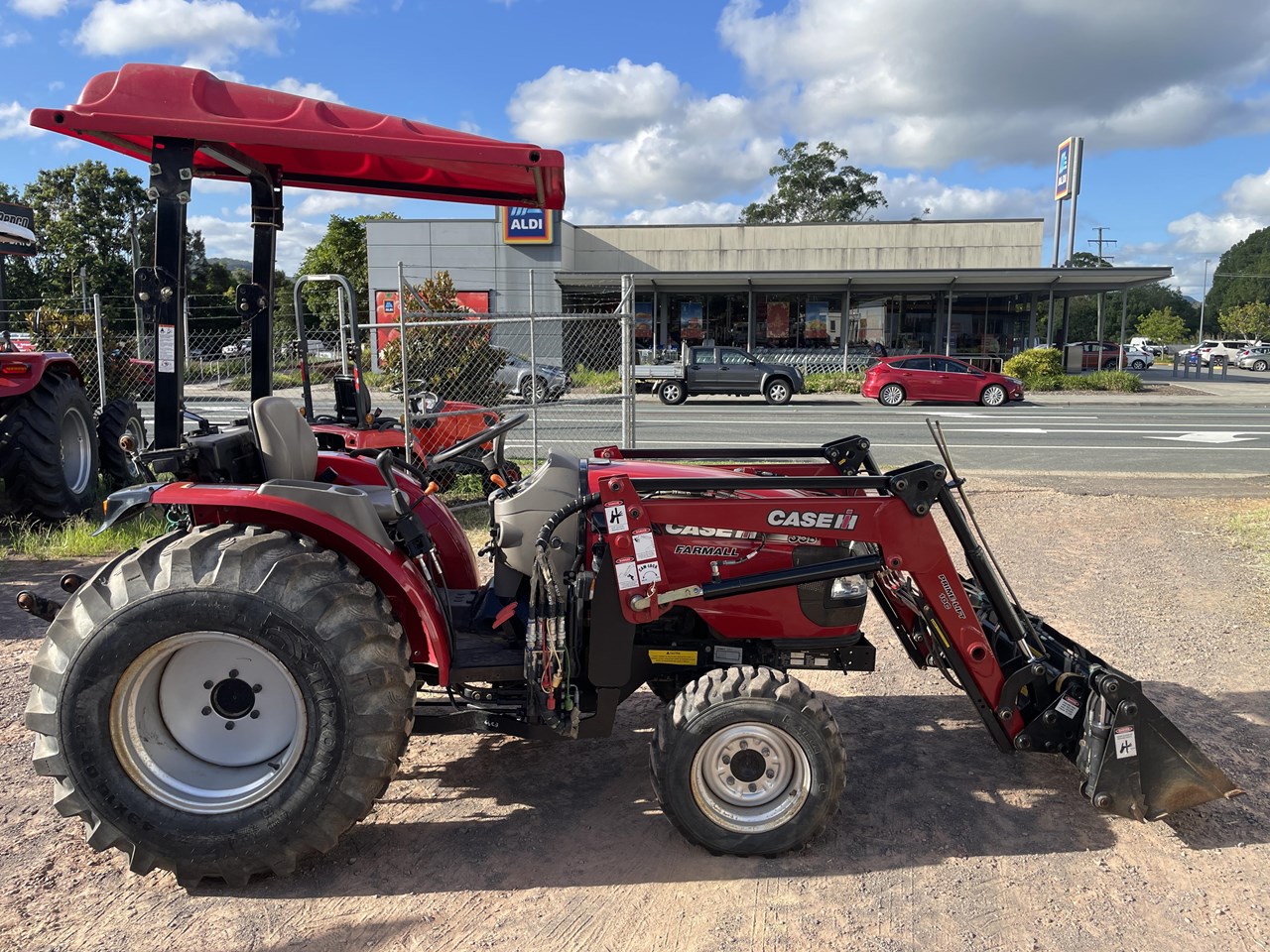 CASE IH FARMALL 35B for sale (refcode TA1205883)