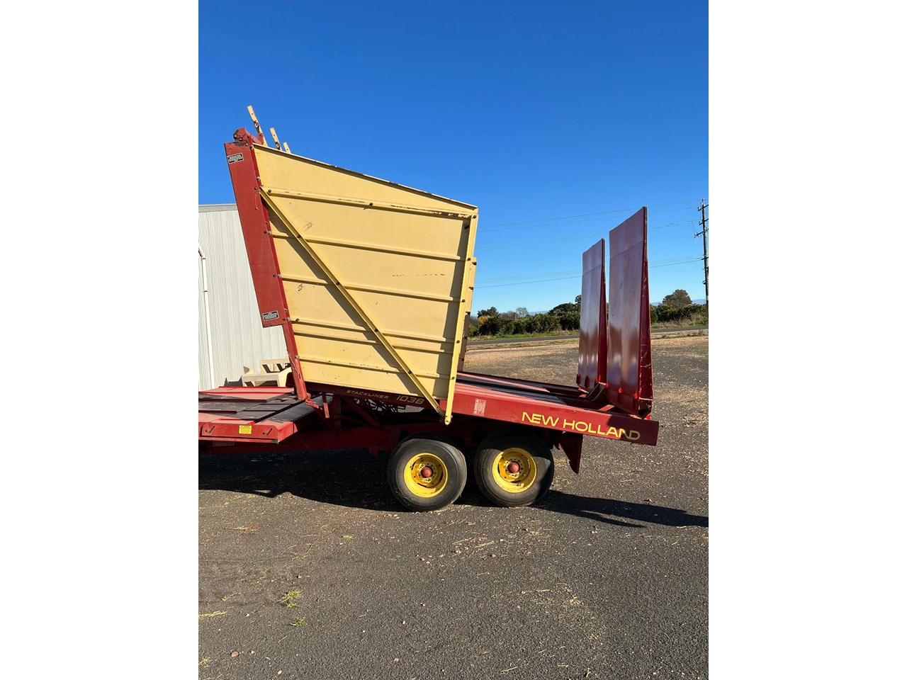 NEW HOLLAND STACK LINER 1038 for sale (refcode TA1207626)