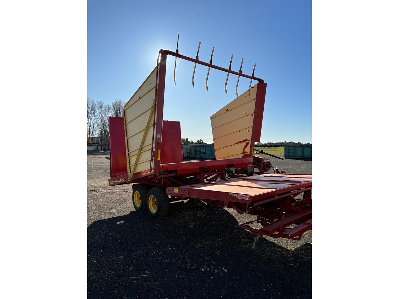 NEW HOLLAND STACK LINER 1038 for sale (refcode TA1207626)